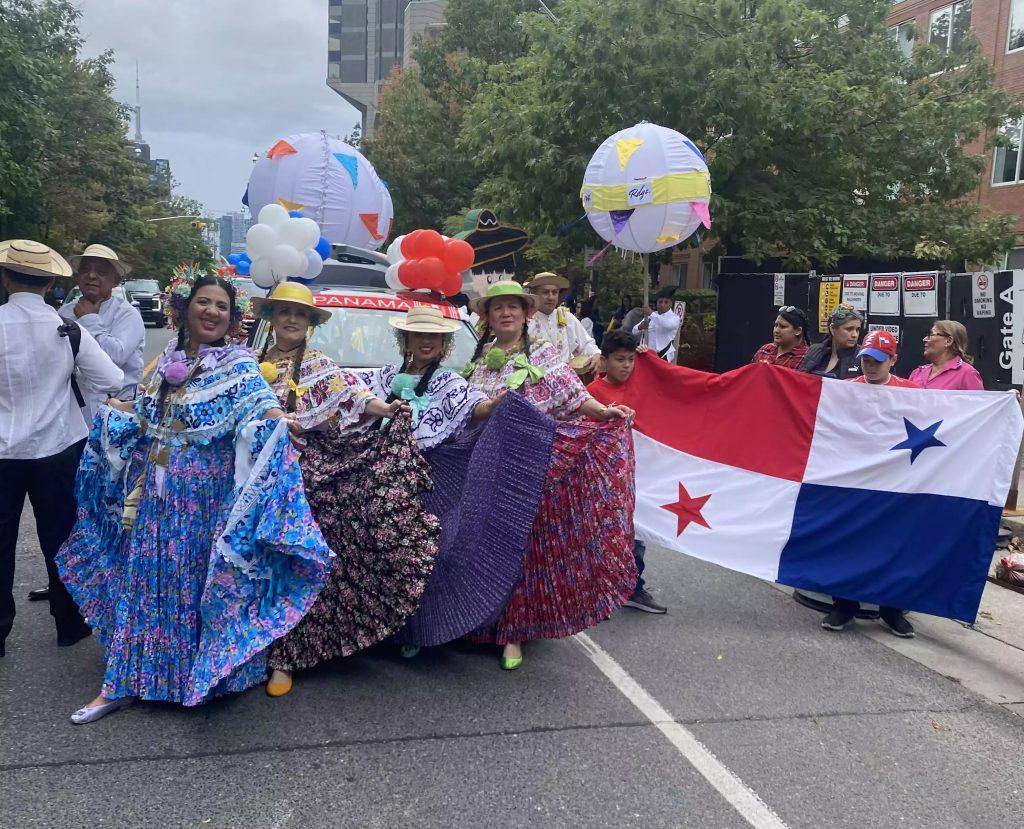 La alegría y el orgullo por las raíces marcaron el inicio del Mes de la ...